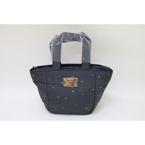 リトルスターのミニバッグが登場♪ランチバッグやサブバッグにぴったりの大きさです☆軽いので散歩や旅行、普段使いにも最適です！サイズ：33cmx19cmx13cm重量：約180ｇ内ポケット（ファスナー付き）　1個内ポケット（ファスナー無し）　2...