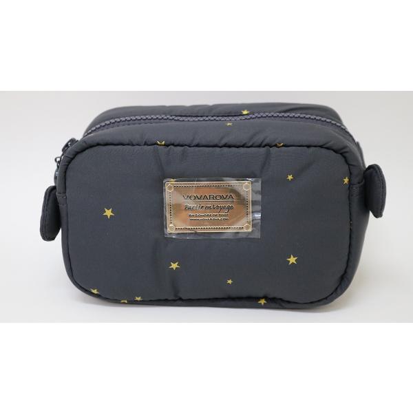 ボバロバのぷっくり可愛いポーチ！！サイドのリボンがとってもキュート♪たっぷり入るので旅行にも普段使いにも！筆箱代わりや使い方も自由！！サイズ：17cmx10cmx10cm内ポケット（ファスナー付き）　1個内ポケット（ファスナー無し）　1個●...