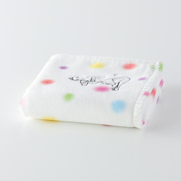 お客様にご好評いただいていた「パフガール」が復刻タオルとして登場します。ふんわりとしたグラデーションのドット柄に、バスタイムをイメージした女の子の刺繍が映える、さわやかなデザインです。さりげないホワイトのドットレースがポイントの、上品さもあ...