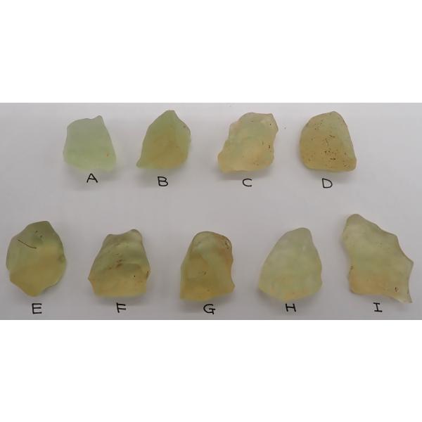 インパクタイト （インパクトグラス）発見  1932年（公式） 場所  Great Sand sea (エジプト西部〜リビア東部）2600万年前の隕石衝突によって砂漠の砂や岩石が溶けて生成されたと考えられているが、諸説あり科学的な解明が現在...