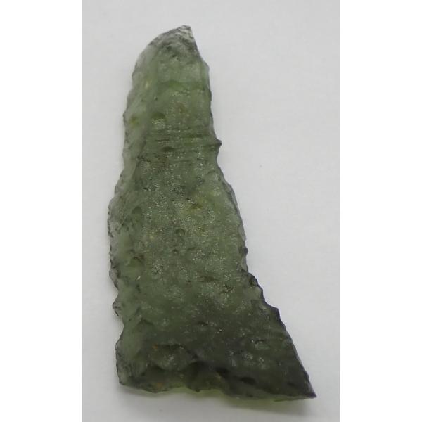 インパクタイト （インパクトグラスーテクタイトの一種）発見  1700年代場所  チェコ共和国（南ボヘミア）隕石衝突によって地表の砂や岩石が溶けて気化し、上空で急激に冷やされて固まった天然ガラス。隕石が落ちたのは1450万年前、遠く離れたド...