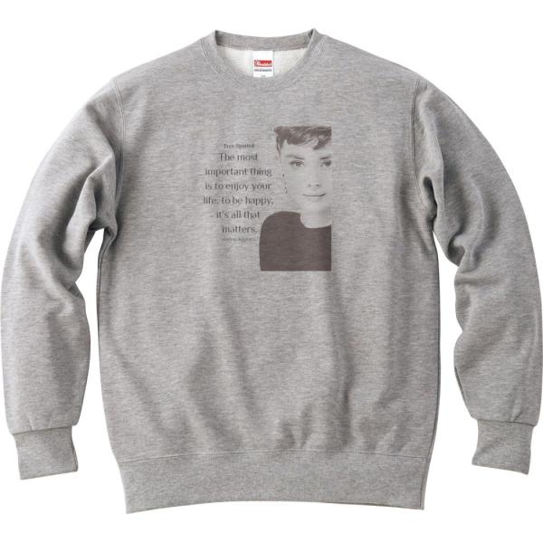 裏パイルのオールシーズン使えるトレーナーになります。◆綿60% ポリエステル40％　厚み：普通 9.7oz 裏パイル◆Sサイズ　身丈64ｃｍ　身幅50ｃｍ　袖丈59ｃｍ　肩幅　44ｃｍ◆Ｍサイズ　身丈67ｃｍ　身幅53ｃｍ　袖丈62ｃｍ　肩...