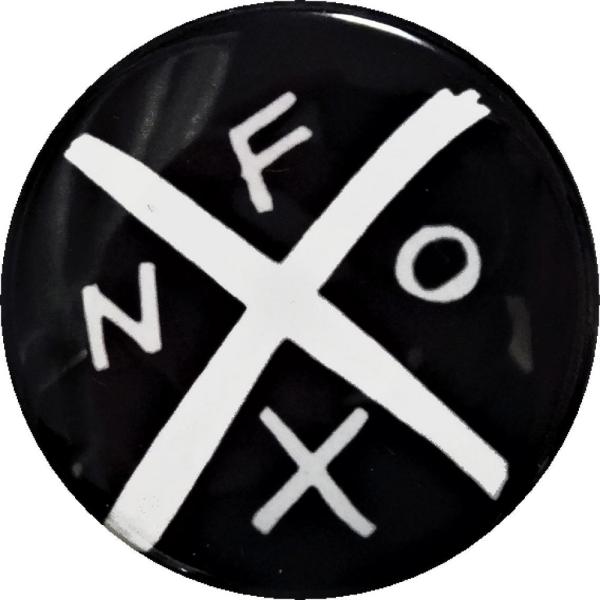 大きさ　直径約3.8cｍの裏安全ピンタイプになります。素人採寸ですので多少の誤差はご了承くださいませ。※お客様が見られる環境により画面上と実物では多少色具合が異なって見える場合もございます。予めご了承下さい。