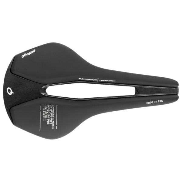 2008年にリリースを開始したNAGOシリーズ。多くの方に愛されたセミラウンドモデルが、遂に生まれ変わります。重量：137mm 191g / 147mm 203gカラー：HARD BLACKサイズ：245×137mm / 245×147mm...