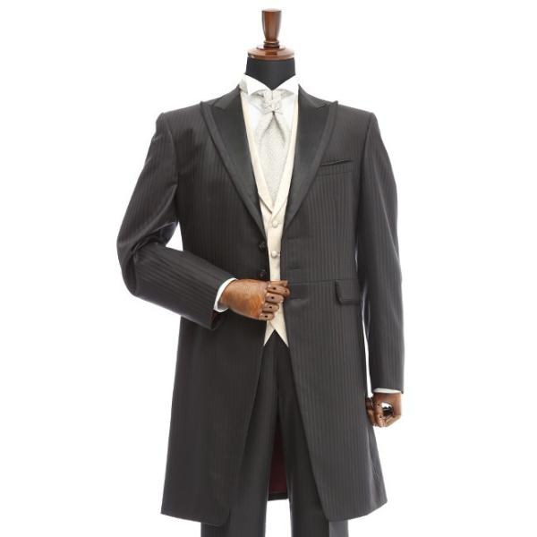 【商品名】 レンタル　タキシード　  【品　番】 TX-031  【商品内容】 ジャケット　/　ベスト　/　パンツ　/　ネクタイ 【特　徴】 イタリアのCERRUTI社の光沢度の高いウール素材を使い、華やかな光沢とクラシカルなフロックコート...