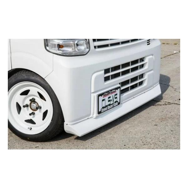 ブランド：CLS VS　（バンシリーズ)品名：フロントスポイラー（ビス付属）適合：スズキ エブリィ DA17V マツダ スクラム DG17V ニッサン NV100 DR17V材質：FRP製品　未塗装　黒ゲルコート仕上げ納期について：受注生産...