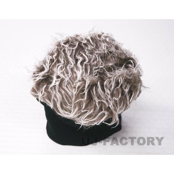 フレアーヘアーがオシャレなメンズ用のウィッグ付きヘアバンド。 被るだけで簡単にイメージチェンジ♪ コスプレや仮装用のアイテムとしても！サイズ：頭囲　50〜56cm※製品により誤差がある場合がございます。ヘアバンド部分はニット素材で伸縮します...