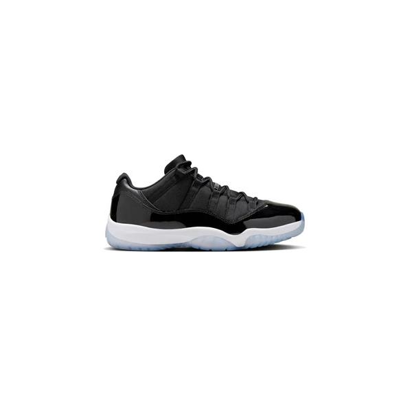 AJRETRO   Black/Blue/White  Air Jordan 11 Retro Low が登場！ジョーダンが主演のSpace Jamシリーズの黒パテントが登場です
