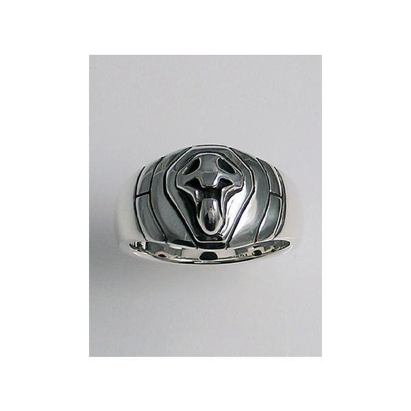 Silver  EVANGELION・エヴァンゲリオンと工房花唐草のコラボレーションシルバーアクセサリー　ロゴ入り・オリジナルウッドボックス付き第１４使徒ゼルエルをモチーフにしたリング。最強の使徒の存在感は中指によく映えます！ややゴツ目なの...