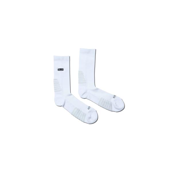 BEASTakt   WHITE  FUTURE SOCKSをさらにスポーツユースに特化する為に、クッション性、フィット感に加え、通気性を良くする為に甲から足首部分にかけて編み地をメッシュに切り替えて快適さをアップデートしている。足底部分に...