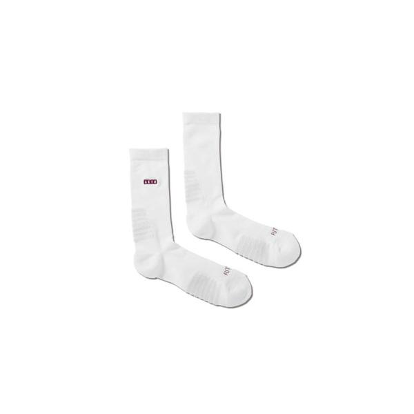Splashs   WHITExBURGUNDY  FUTURE SOCKSをさらにスポーツユースに特化する為に、クッション性、フィット感に加え、通気性を良くする為に甲から足首部分にかけて編み地をメッシュに切り替えて快適さをアップデートして...