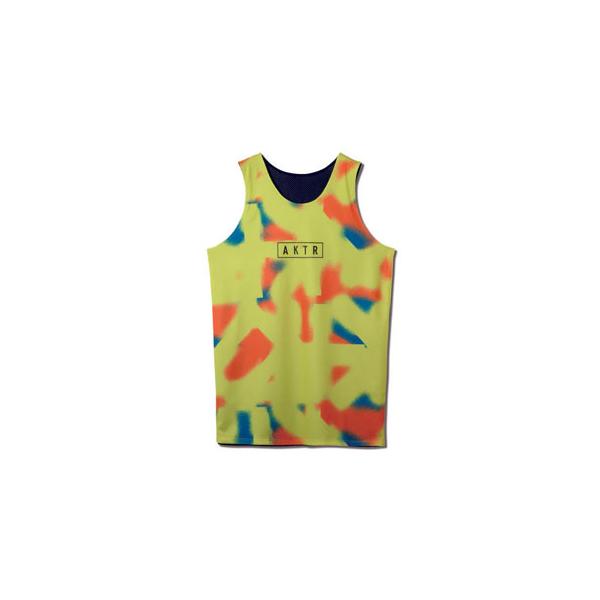 SCRIBBLE SW21   YELLOWxNAVY  design：AKTRのタイポグラフィをスプレーやブラシで書き殴ったようなデザインを全面にプリントしたタンクトップを裏返すと、胸にワンポイントのロゴをプリントしたシンプルなタンクトッ...