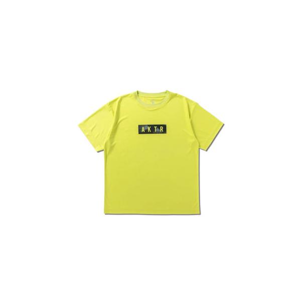 SCRIBBLE SW21   YELLOW  design：AKTRのタイポグラフィをスプレーやブラシで書き殴ったようなグラフィックを、AKTRロゴに落とし込んだ半袖TEEシャツ。function：スポーツに最適なドライ生地を使用。モデル...
