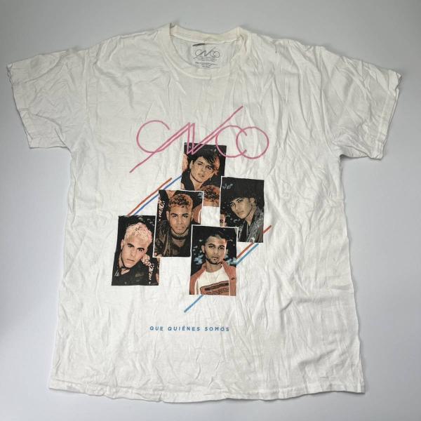 【商品の説明】商品名 : Tシャツブランド・メーカー：バンドTシャツ CNCOサイズ：不明素材：コットン100%肩幅48身幅53着丈68袖丈17【商品の状態】使用状況 :古着注意事項 :首回り汚れあり【その他】不明点はご質問ください。