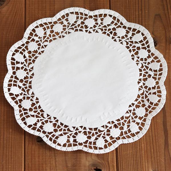 ドイツ製 Demmlerデムラーのデコラティブ レースペーパー。上品で繊細なカットは世界のデムラーならではの技法です。ケーキや焼き菓子に。業務用バルクでご提供します。サイズ：直径25ｃｍ内容量：500枚（100枚×5）素材：紙原産国：ドイツ...