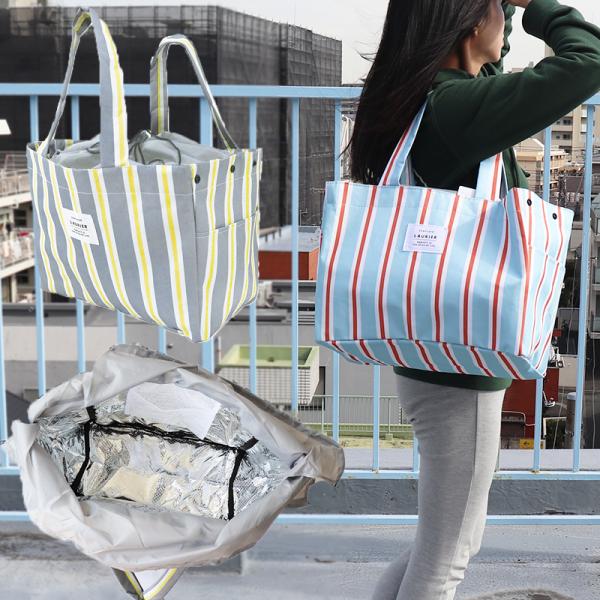 レジカゴサイズのショッピングバッグ。サイドにボタンでコンパクトに折りたためるので、持ち運びに便利です。生活感のない、しっかりとした生地感と北欧調のシンプルですっきりしたデザイン。カッコいい女性にも男性にもオススメ。両サイドにポケットがついて...