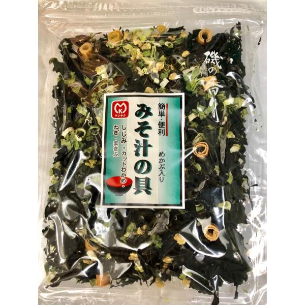 みそ汁 の具 75g 【簡単・便利】 うまいもの市場が販売いたします。味噌汁の具に困ったらこれは 便利！お好きな分だけ、入れるだけで簡単・便利、すぐに海の風味を楽しめます。名称：みそ汁の具原材料名：わかめ(中国産)、巻き麩(小麦粉・グルテン...