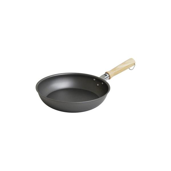 窒化処理で錆びにくく油なじみが良いです。スピニング製法で軽量で使い易いです。