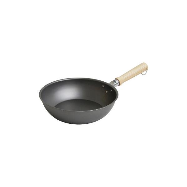 窒化処理で錆びにくく油なじみが良いです。スピニング製法で軽量で使い易いです。