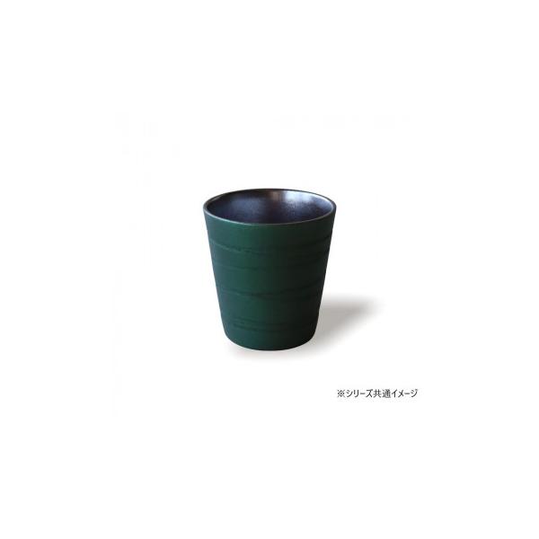 職人によって一つ一つ手仕事でラスター吹きをしています。陶器ならではの土感により、ビールの泡立ちを良くしてくれます。氷を入れてロックグラスとして使いやすいサイズです。