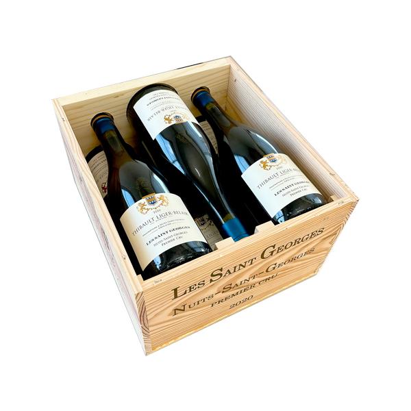 ヴォーヌ・ロマネ最高峰の造り手リジェ・ベレール子爵の従弟の従弟にあたる、ティボー・リジェ・ベレール！ティボーは大学で醸造学を学んだ後、2002年にこの地の宝石とも言える素晴らしい畑を両親から財産として相続すると同時に、ドメーヌを立ち上げまし...