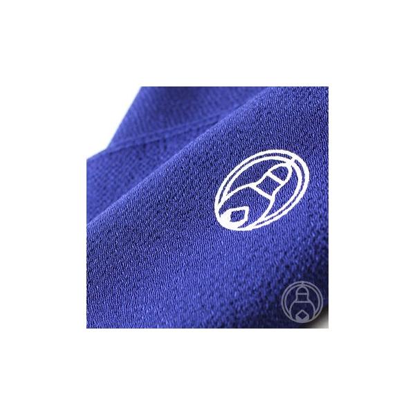 先人たちのセンスと知恵が詰まった「風呂敷」。一枚の布で、変幻自在に包み込む、そのバリエーションに驚かされます！ビニールや紙と違って、ゴミを作らないのも高ポイント◎酒高蔵のオリジナルの風呂敷は柔らかな織りでリッチな雰囲気。届いて感動、包みをほ...