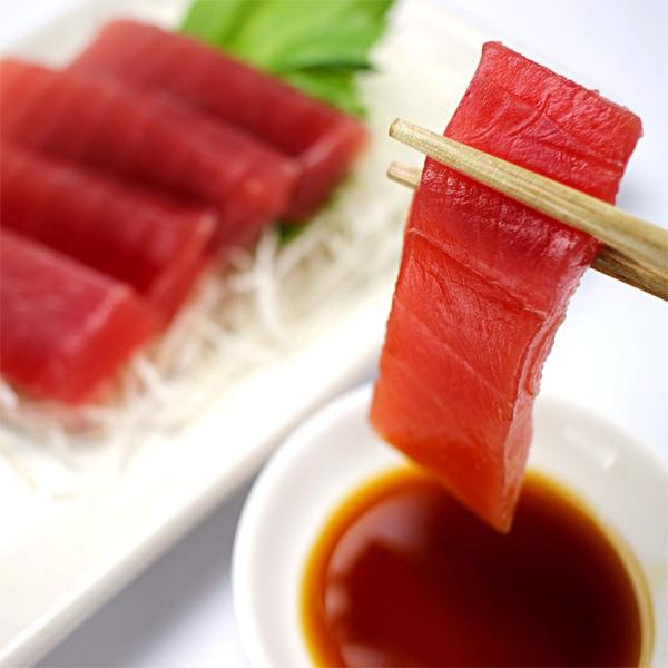 ■内容量:マグロ 赤身 1柵(約300g) ■原産地:太平洋産 ■加工地:北海道 ■賞味期限:商品が到着後、冷凍(-18℃以下)で約30日。解凍後はお早めにお召し上がり下さい。 ■配送方法:冷凍