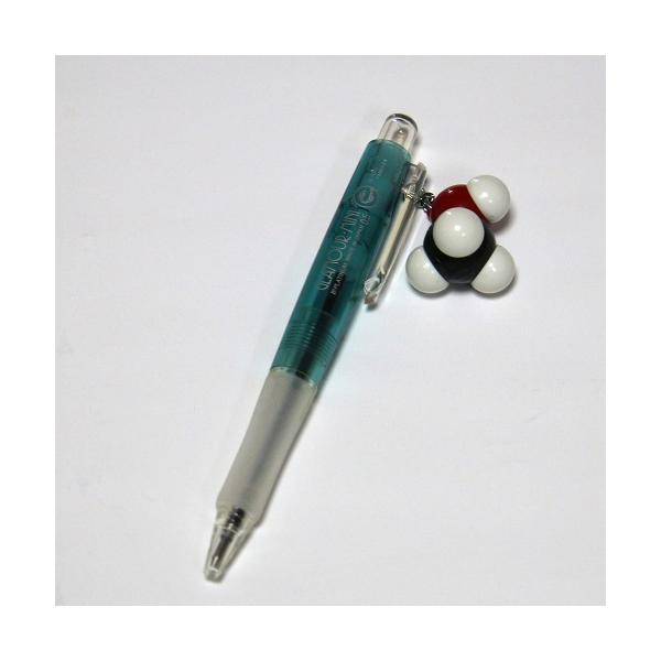 5000万倍のメタノール分子模型がゆらゆら揺れる分子模型ペンです。プラスチック製分子模型（YYS原子ブロック）を使用しています。ペンはプラチナ万年筆製品。軽く，疲れにくいグリップ付き。ボールペンのインクカラーはブラックです。シャープペンシル...