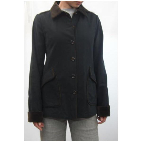 パイピング仕様のカバーオールジャケットの型紙です。気軽に着れるカバーオールだからこそ、シルエットにこだわって、恰好良く着こなしましょう！立体的でコンパクトなシルエットなので、ゆとり有るサイズなのに、大きさを感じさせません。キルティングやフリ...