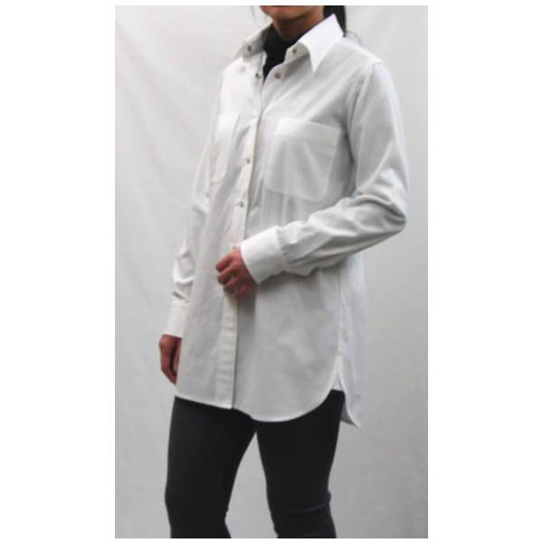 ワンピース丈のロングシャツの型紙です。ロングシャツは大人の女性の必須アイテムです。羽織り感覚で着たり、ワンピースのように着たりと、お洒落に着こなしましょう。メンズシャツのディテールがシャープな大人バランス！肩幅はドロップせず、コンパクトなの...