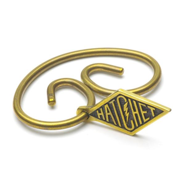 detail:HATCHET METAL WORK STUDIOハチェットメタルワークスタジオ真鍮製のキーフックひし形のHATCHETプレートが付きます。material:brass(真鍮)size:hook 58mm×39mm