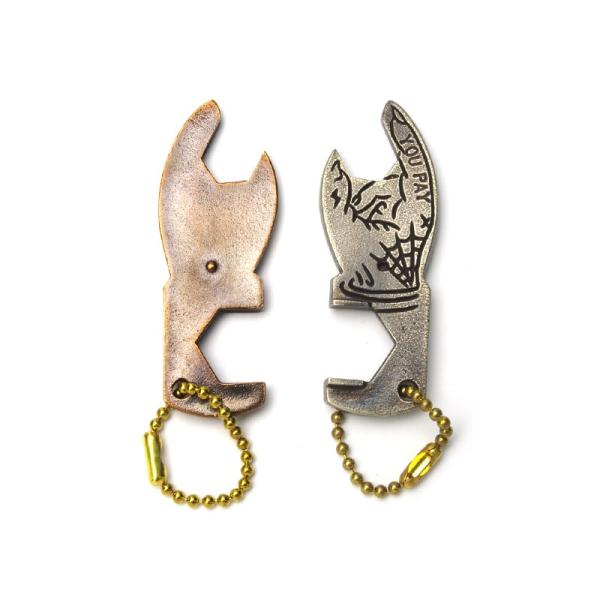 detail:HATCHET METAL WORK STUDIOハチェットメタルワークスタジオ昔のビール会社やパブのノベルティであったキーホルダーがモチーフです。 スケートボードのウィールのナット(約12.6mm)、トラックとデッキを繋ぐビ...