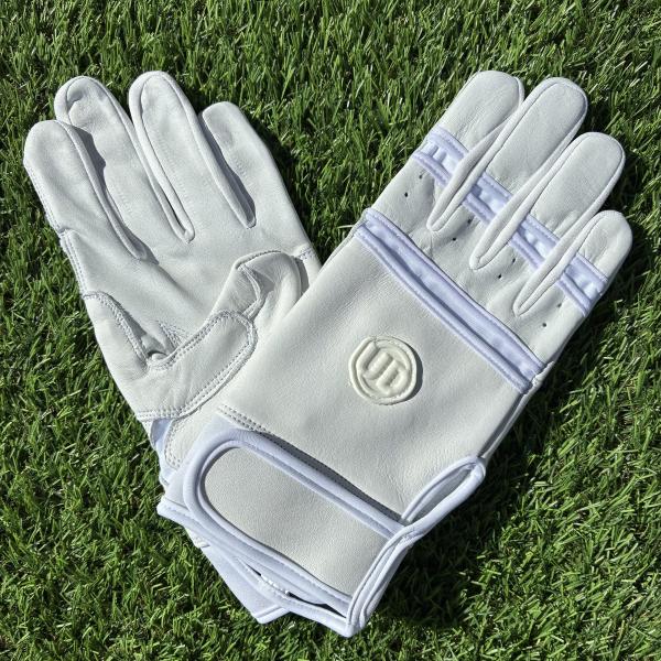 ・素材：本革・サイズ：【S】23〜24cm 【M】24〜25cm 【L】25〜26cm・高校野球対応