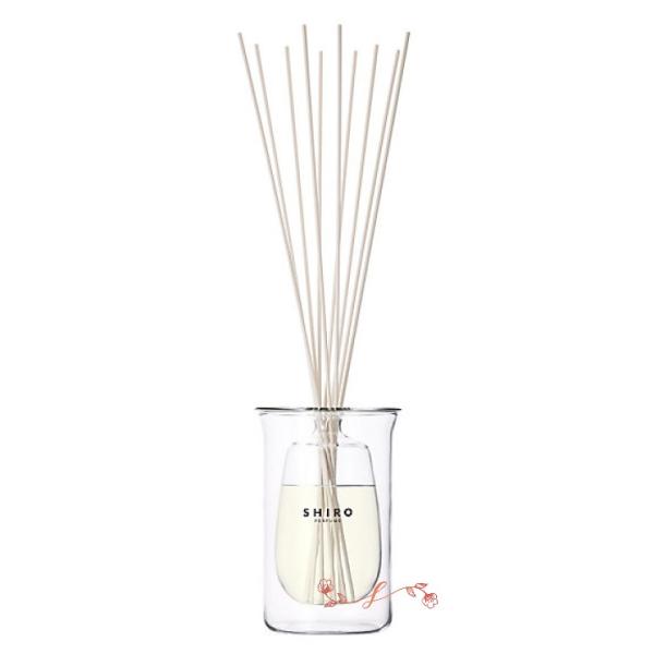 Shiroの「パフュームディフューザー グラスベース」は、Shiroのパフュームディフューザー専用のガラス容器です。洗練されたシンプルでエレガントなデザインが、どんなインテリアにも自然に馴染みます。耐久性に優れた高品質ガラスを使用し、香りを...