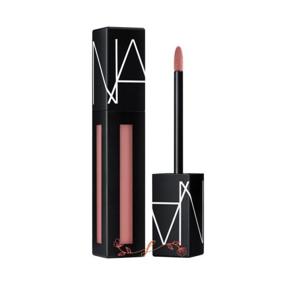＜NARS＞至上、1番パワフルなマットに仕上がるリップ「パワーマットリップピグメント」。まるでつけていないかのような軽さのリキッドピグメントと、どこまでも鮮やかなマットカラーが長時間持続。大胆で強く、情熱的にでありながら肩の力が抜けた感覚を...
