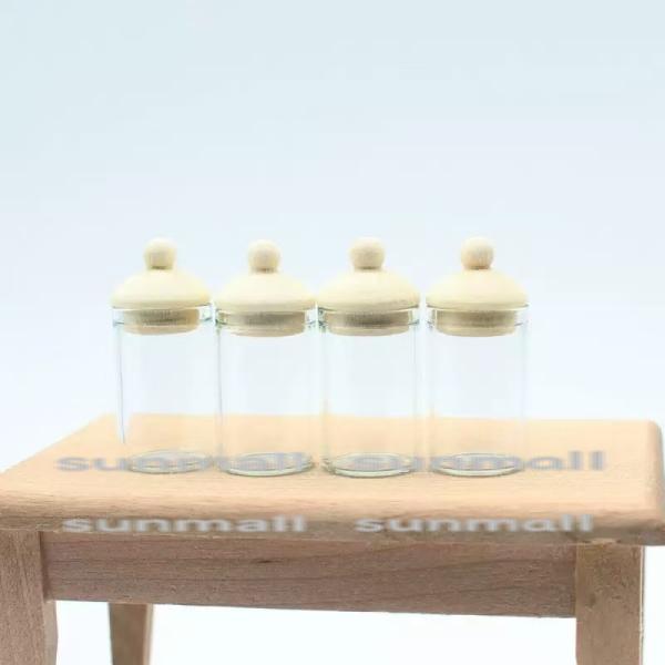 サイズ：15.5×35mm【重量】1本あたり約4g※ 注: 本製品には多少の測定誤差がある場合がございますので、実際の商品を基準にしてください。素材：ガラス＋天然木◎ナチュラルな木製フタがかわいいガラス製ミニチュアボトルです。◎約15.5×...