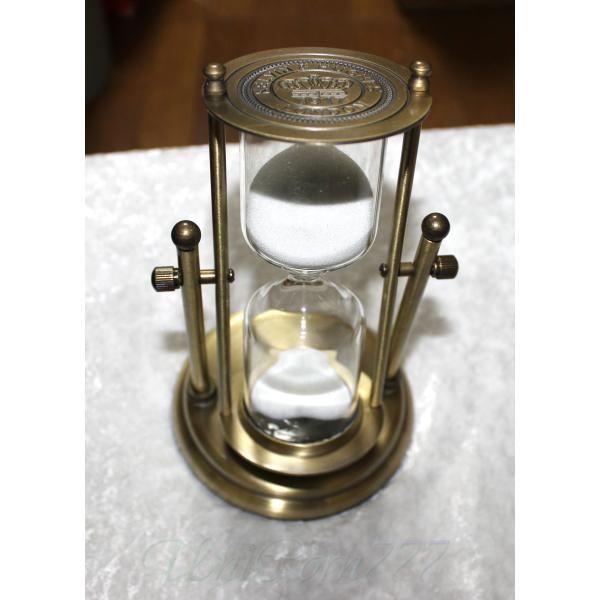 千切れた心を癒すのは時間、積み重なっていく時間の粒子だけが、粉々に砕けった心を治せるのです。そして、時は、過ぎ去るものではなく、人の心に積み重なっていくもの。今、この時を、一瞬一瞬を、輝くように大切に精一杯生きること。その積み重ねが、きっと...