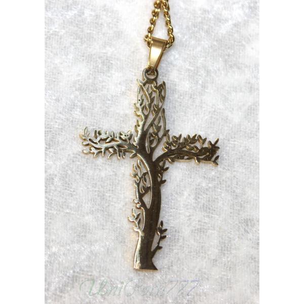 樹木の形をしたクロスです。自然愛好家やSDGsを推進しているクリスチャンの方に。