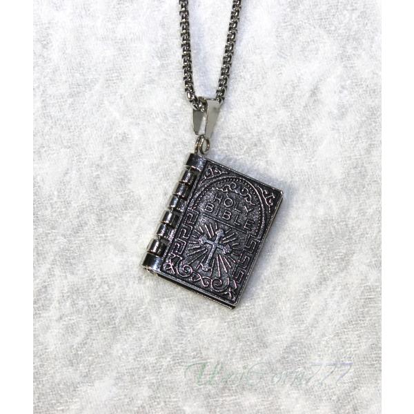 聖書をモチーフにしたユニークなペンダント・ネックレスです。6ページあって、実際に開いて読めるようになっています。チェーンはステンレス製で、70cmです。書かれている内容は、以下の通りです。OUR FATHER WHICH ART IN TH...