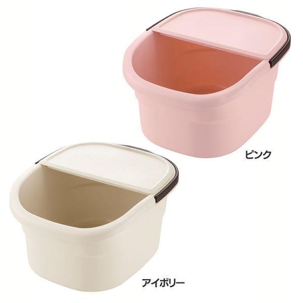 おうちエステ、ボディケアでリラックス。足元の冷え対策に最適。●商品サイズ（cm）幅約32×奥行約38.5×高さ約21●商品重量約700g●材質ポリプロピレン（検索用：Richell バス用品 浴用品 バケツ 足湯 冷え対策 フットケア フッ...