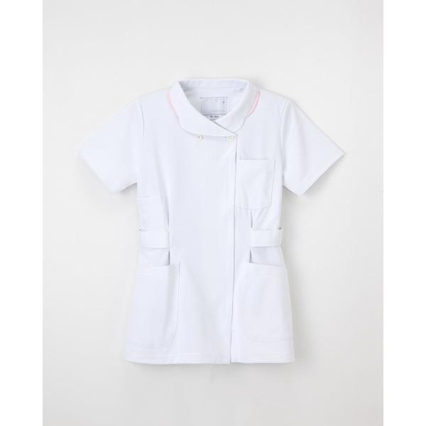 ナガイレーベン 医療用衣料サイズ：Ｓ〜ＥＬ色：ホワイト・ピンク・Ｔブルー素材：ポリエステル90％・綿10％（制電糸入り）SEK制菌加工(特定用途) 制電性繊維 制電、吸水、防汚、透け防効果花びらを思わせるソフトな衿にポイントを加えました。優...