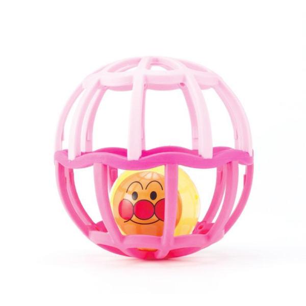 大人気の[アンパンマン]のグッズが登場です！赤ちゃんがつかみやすい網目状のやわらかいボールです。振るとしゃかしゃかと楽しい音がなります。中の玉にはアンパンマンがかわいくプリントされ、片側は透明でビーズの動きを目で見ても楽しめます。対象年齢：...