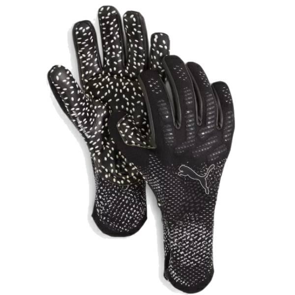 【種別】キーパーグローブ【メーカー名】プーマ(puma)【素材】ラテックス、ポリエステル、ポリウレタン【コメント】手首がタイトで着用時にやや窮屈さを感じるかもしれませんが、手を通してしてからのホールド感はかなりのものです。全体的に高いフィッ...
