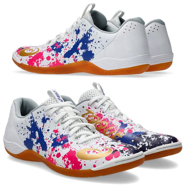 素足感覚を追求したTOQUEシリーズの8代目モデル・アッパーには柔軟性と耐久性に優れたマイクロファイバーを採用。・アウトソールには3Dフレックスグルーヴ＋指紋型意匠を搭載し、コンセプトの素足感覚とコートでの優れたグリップ性を追求。グリップ性...