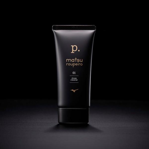 【種別】シューズクリーナー【メーカー名】ミズノ(mizuno)【カラー】クリア【特徴】・サッカーシューズ素材との相性を考えたシューズクリーナー。・環境に配慮した成分へリニューアル。・抗菌入り。・内容量：60ml※スエード等、起毛製品には、ご...