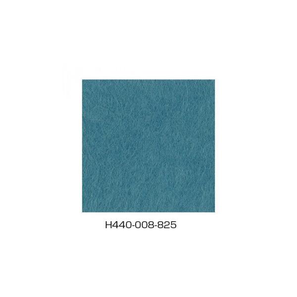 使いやすいナチュラルカラーの羊毛。短めの繊維と粗い風合いは、摩擦の多いバッグやニードルを使った小物など、幅広い用途にぴったりです。