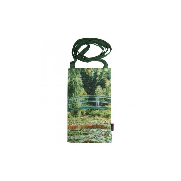 ショルダー紐は取り外し出来て、スマホを入れて上部の金属ボタンで留めることができます。ゆったりサイズの本体なので、大きめのスマホを入れることができます。