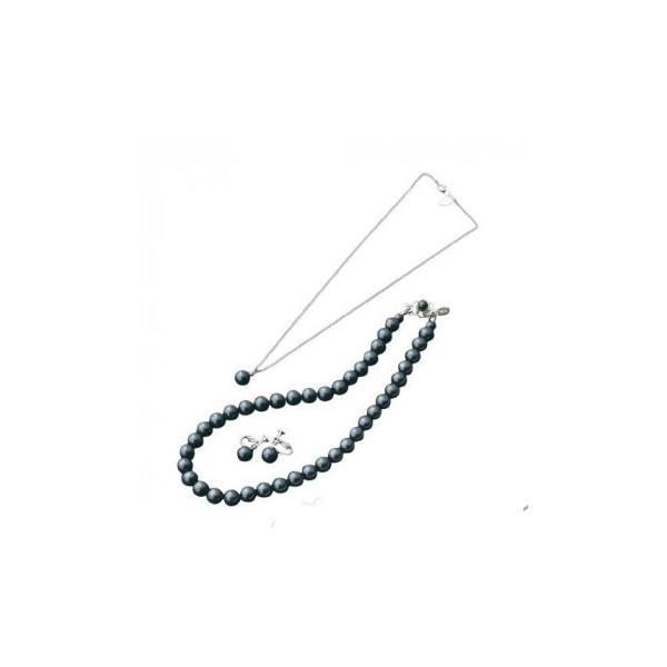 ネックレス、イヤリング、ペンダントがついたお徳なセットです。9mmというボリュームが自慢の商品です。