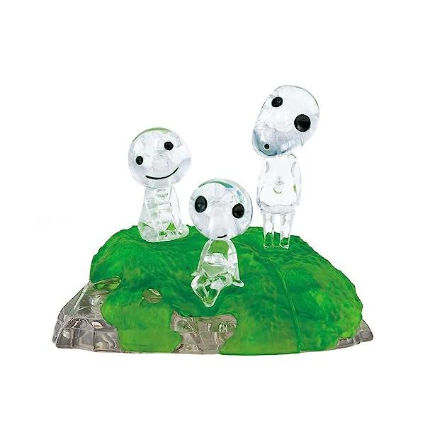 透明ピースを組み上げる立体ジグソーパズル・苔岩の上でこちらを見つめる森の精霊、コダマ達が出来上がります。・首を揺らせる・別売りのディスプレイライトを使用するとより美しく演出することができます。・(C)Studio Ghibli