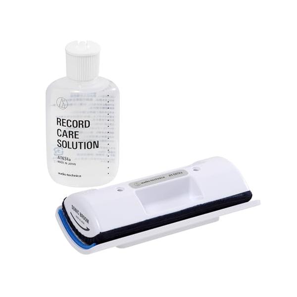 ホワイト/-/AT6012a・パッケージ個数:1・クリーニングの高い方向性ベルベット採用したレコードのメンテナンスに最適な専用クリーナーです。・アナログレコードをクリーニングし、トレース性能を向上します。・静電気を抑えるクリーニング液(AT...